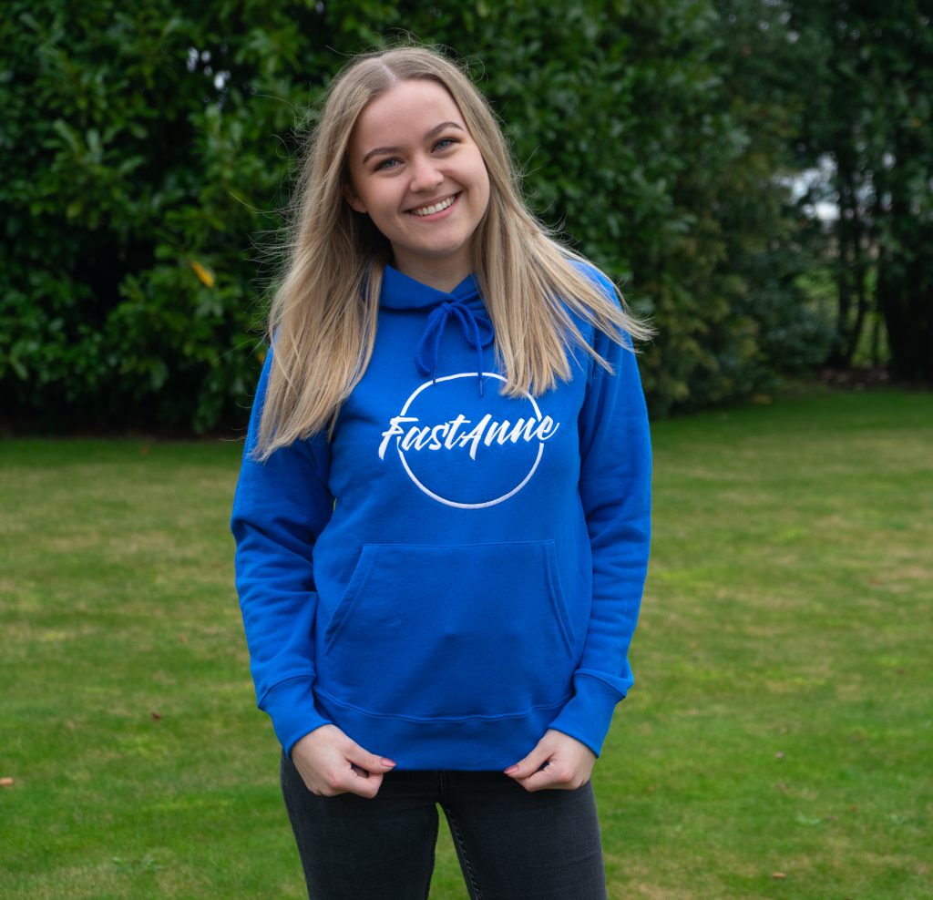 FastAnne Hooded Sweater - FastAnne